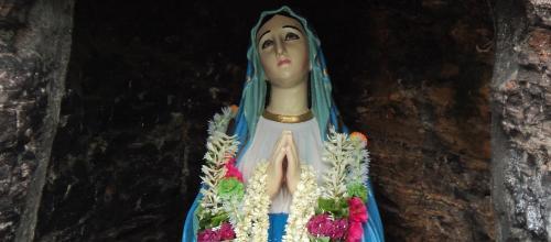 Santuário de Nossa Senhora de Gunadala Matha, Índia, atrai inclusive a ...